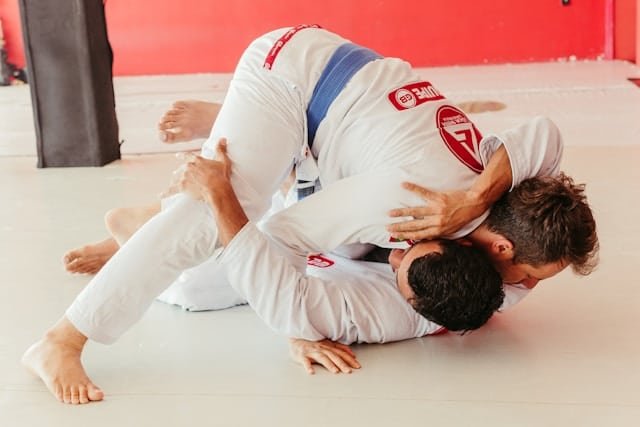 Comment trouver la bonne balance entre puissance et technique en combat ...